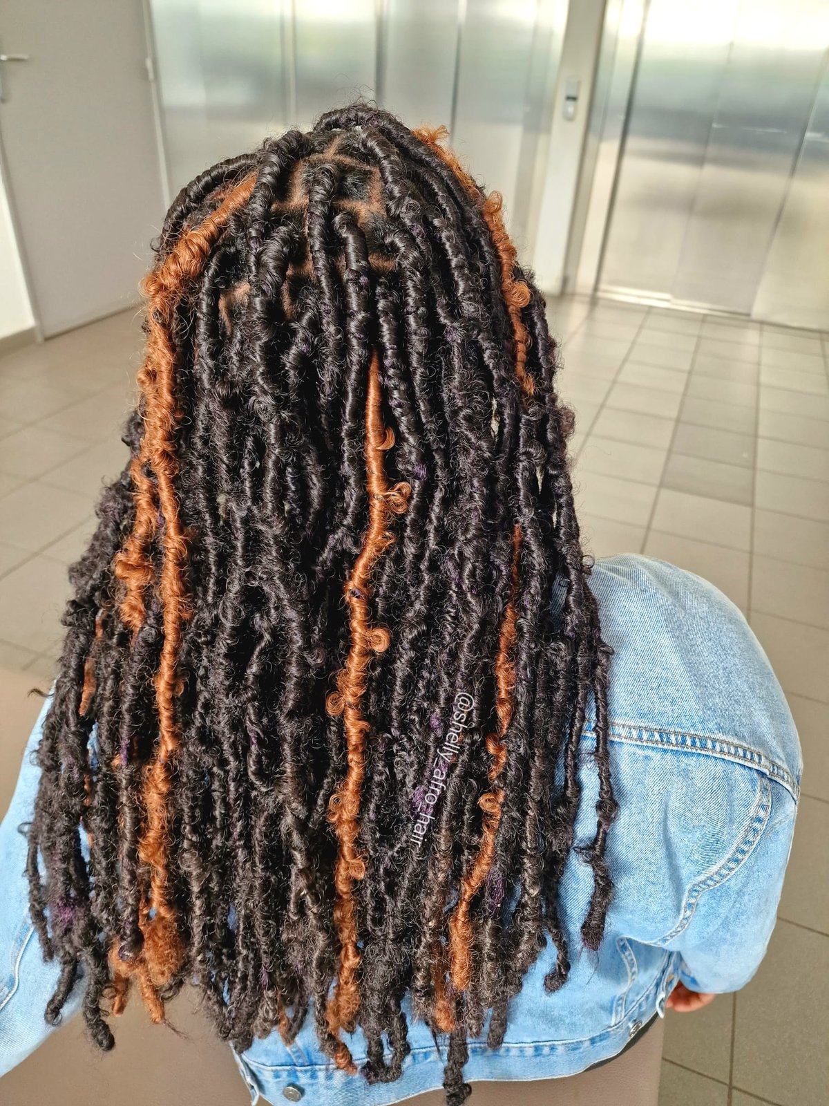 👩🏾 Butterfly locks (Jenalic) - Coiffure Afro France