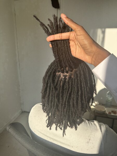 Microlocks Femme (srhrba) - Coiffure Afro France