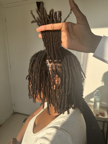 Microlocks Femme (srhrba) - Coiffure Afro France