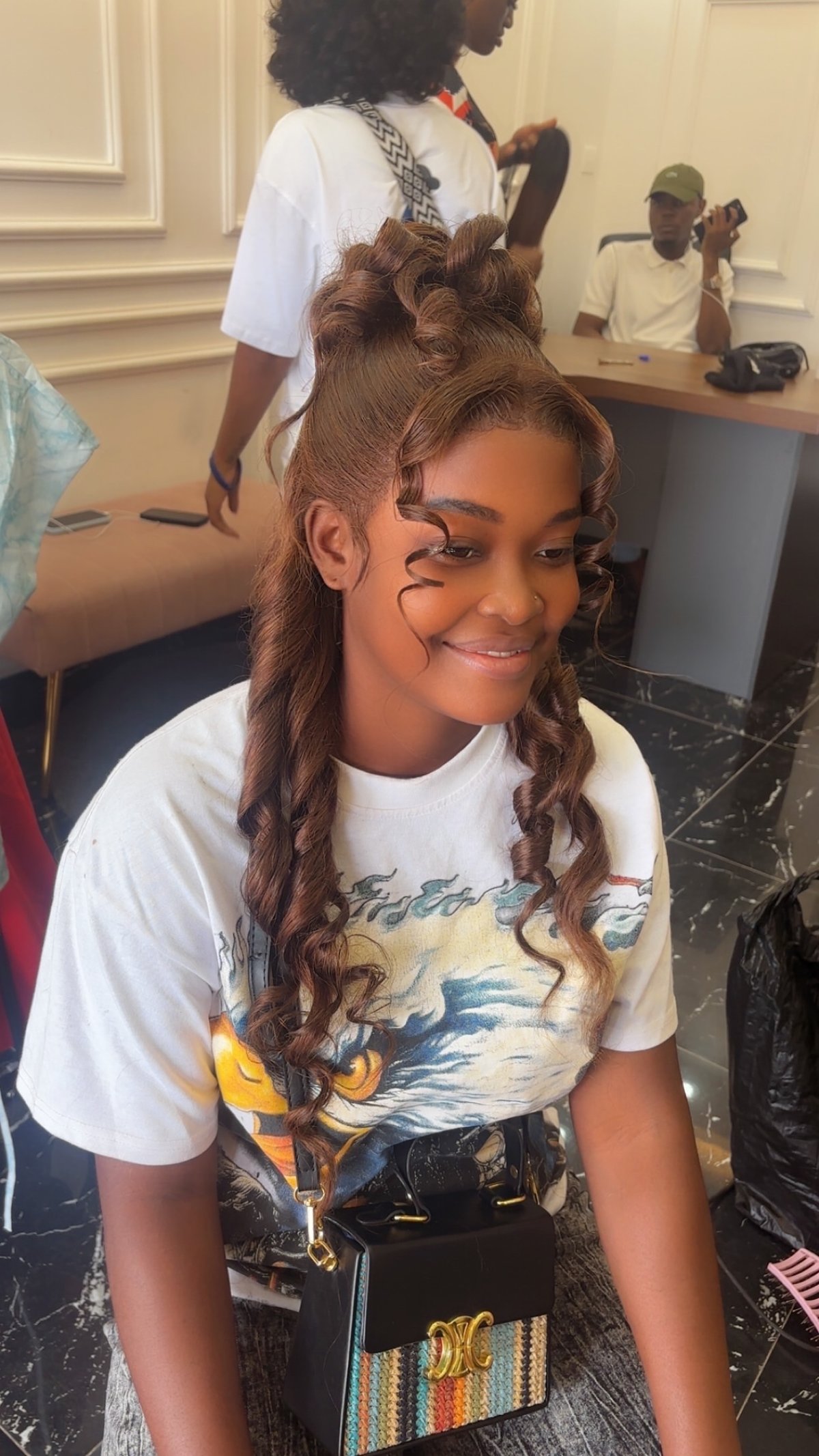 👩🏾 Pose lace frontale Femme (vividnaomie16400) - Coiffure Afro sur ...