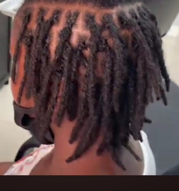 reprise de locks Femme (L'Atelier des stresses) - Coiffure Afro France