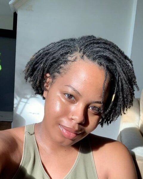 Microlocks / Le lexique de la Coiffure Afro / News / Accueil - Coiffure ...